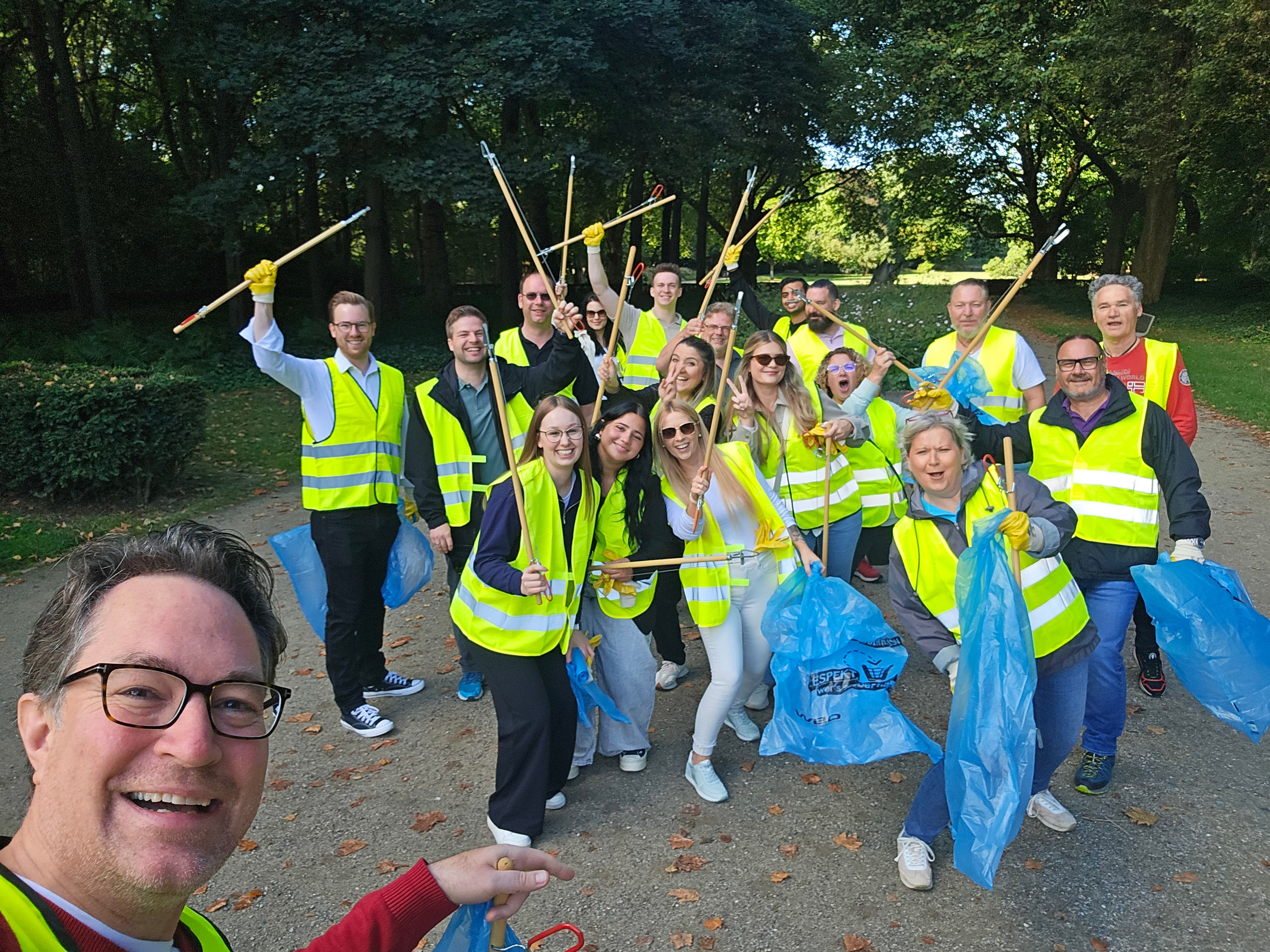 BenQ DACH-Team unterstützt den World CleanUp Day | BenQ Deutschland